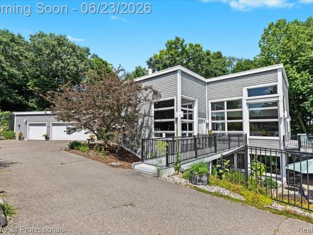 5255 Oak Hill Trail