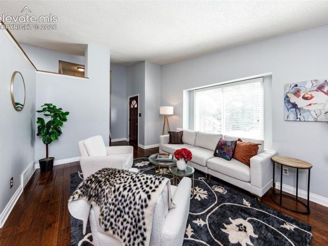 5255 Farm Ridge Place