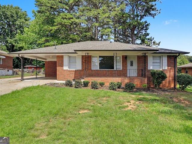 5256 Eubanks Dr, Morrow, GA 30260