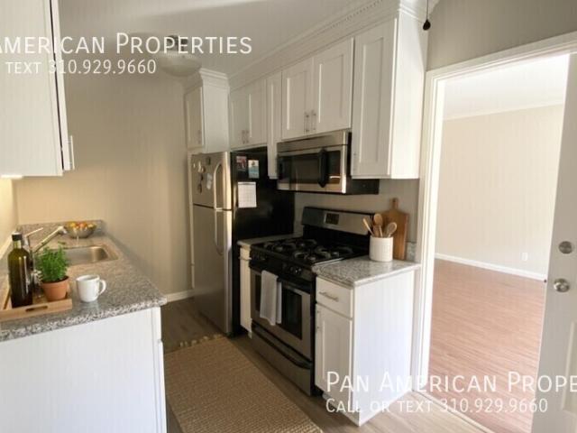 5256 E. The Toledo, 1 bed, 1 full bath