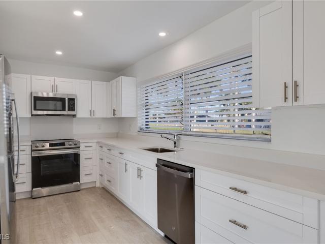 5256 Willow Ct, Cape Coral, FL 33904 | MLS #2026001 | Compass