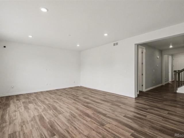 5258 Inland Avenue