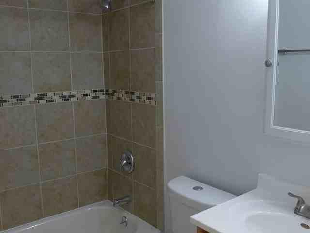 5250 N Sheridan Studio Apartment for Rent at 5250 N Sheridan Rd, Chicago, IL 60640 Edgewater