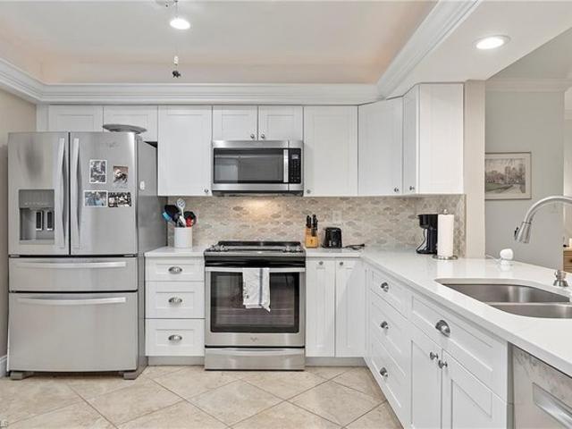 5250 Fox Hollow Dr Apt 509, Naples, FL 34104