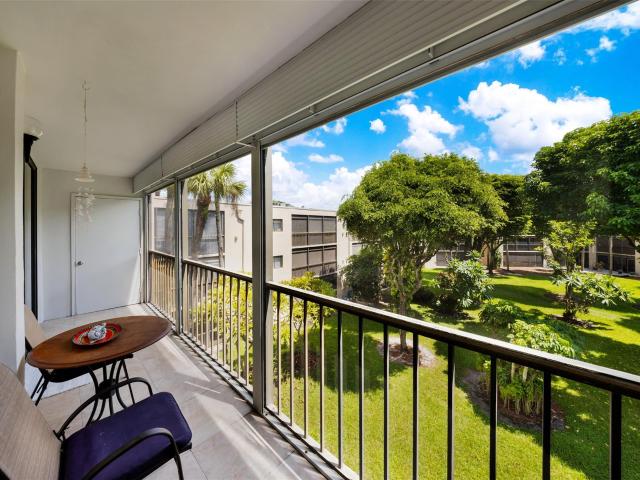 5250 Las Verdes Cir, Unit 317, Delray Beach, FL 33484 | MLS #F10533 | Compass