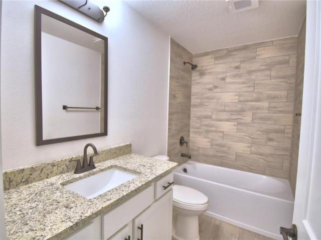 5250 Tennessee Ct, Auburndale, FL 33823 | MLS #L4960