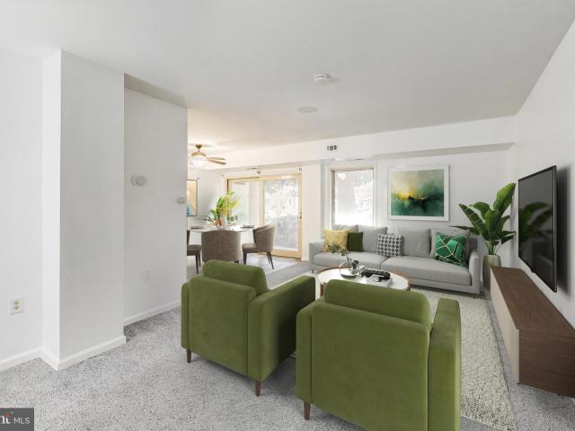 5250 Valley Forge Dr, Unit 107, Alexandria, VA 22304 | MLS #VAAX2055