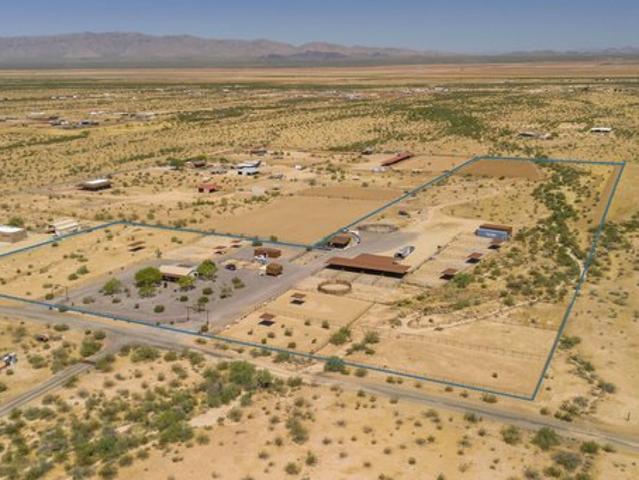 52510 W Williams Rd, Aguila, AZ 85320