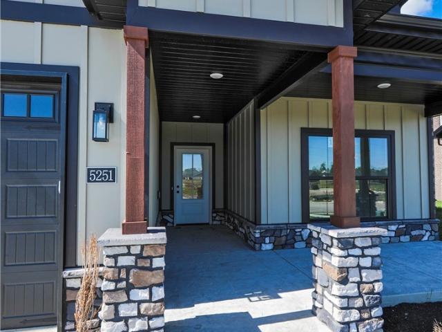 5251 Woodstone Circle 108
