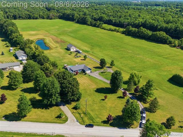 5252 Bowman Road