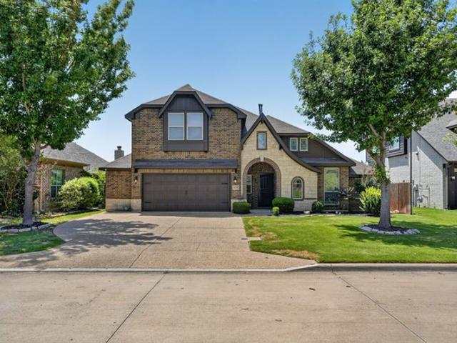 5252 Smokey Ridge Dr, Fort Worth, TX 76123