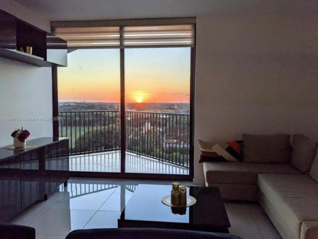 5252 85th Ave NW #810, Doral, FL 33166