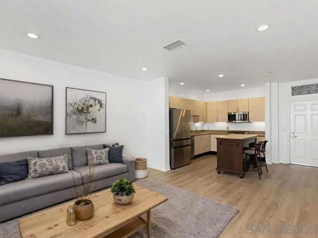 525 11th Ave, Unit 1203, San Diego, CA 92101 | Compass