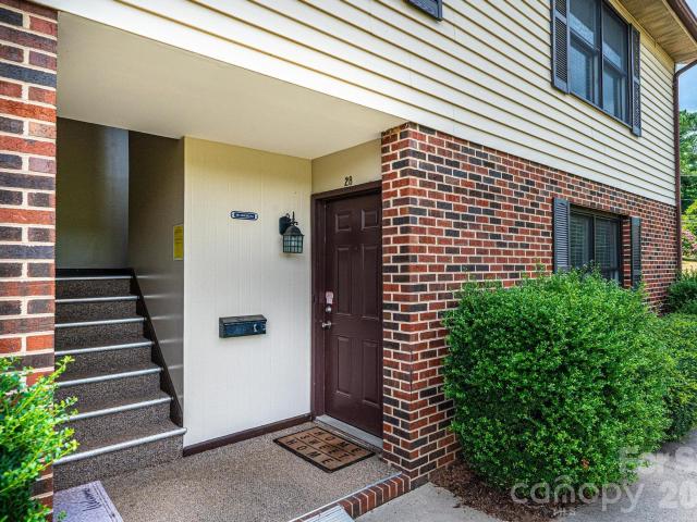 525 12th Street SW # 28