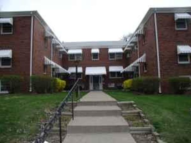 $525 / 1br 1 BED APT AVAILABLE IN JUNE, CARPETED,STORAGE,OFFSTREET PARKING,SECURE Dundee
