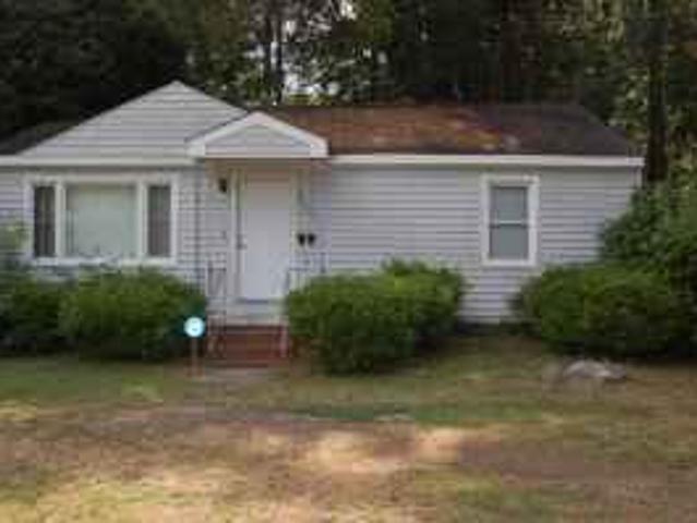 $525 / 2br Bright, charming cottage Woodward Ave. map