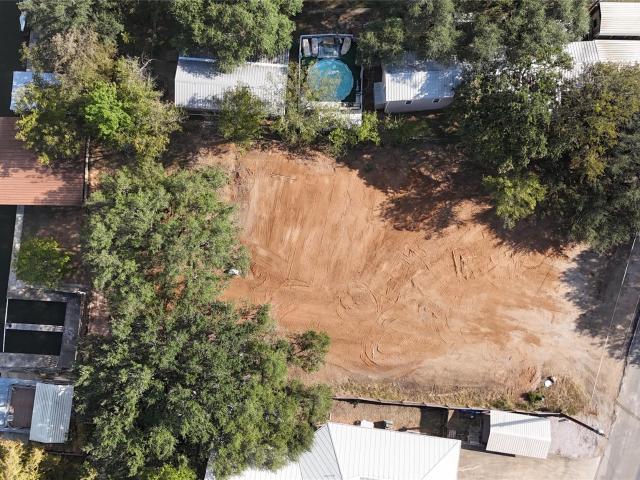 525 & 527 County Road 136A Rd