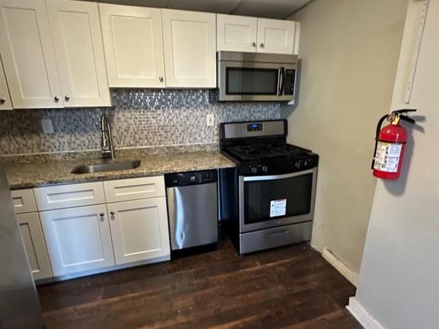 525 527 Penn Street # 3F