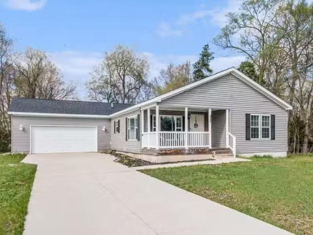 525 66th St SE, Grand Rapids, MI 49548 MLS 25018804