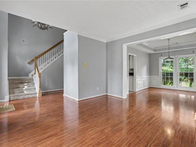 525 Cogburn Ridge Way