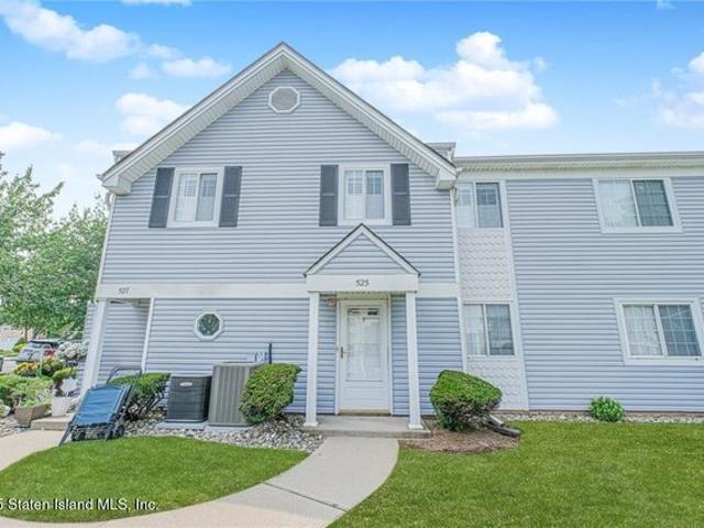 525 Correll Ave, Staten Island, NY 10309