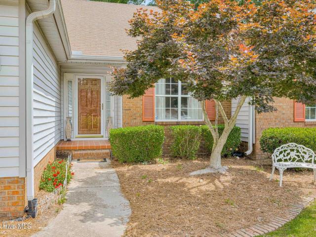 525 Calbrieth Way