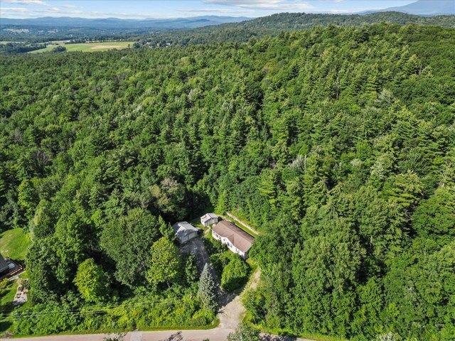 525 Christmas Ln, Williston, VT 05495