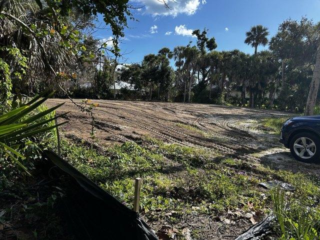 525 Acacia Rd, Vero Beach, FL 32963