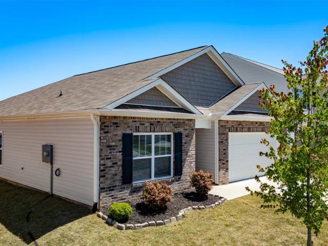 525 Ashwood Way