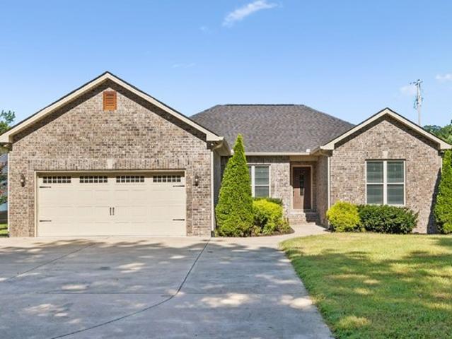 525 Bob Perry Rd, Bethpage, TN 37022