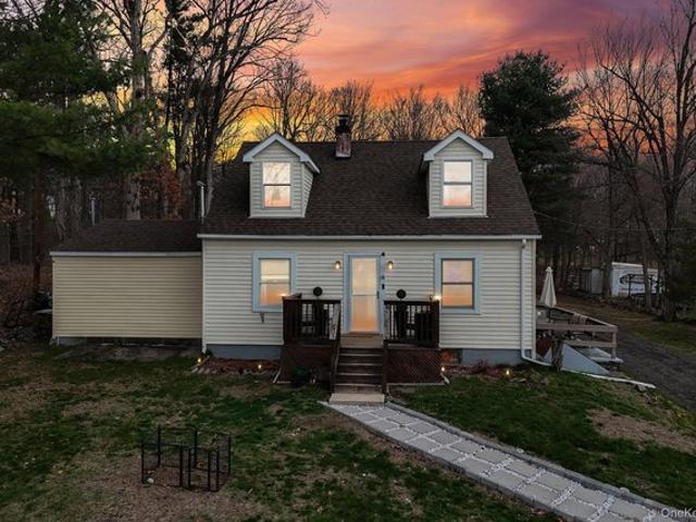 525 Bloomingburg Rd, Middletown, NY 10940