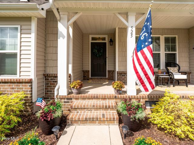 525 Daylily Court