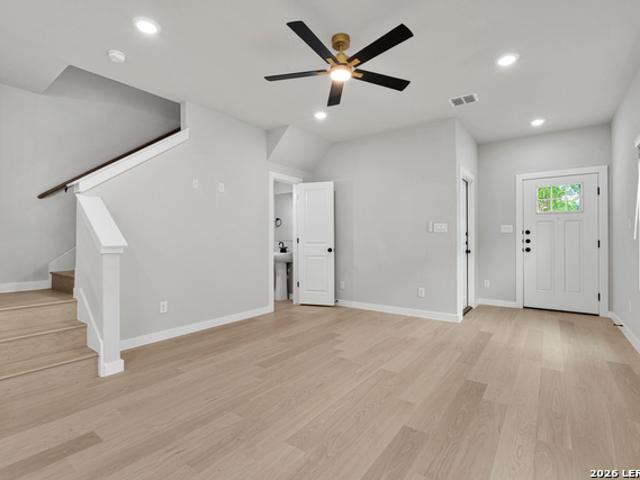 525 Dakota, Unit 101