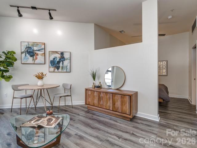 525 E 6th St, Unit 407, Charlotte, NC 28202 | MLS #4302