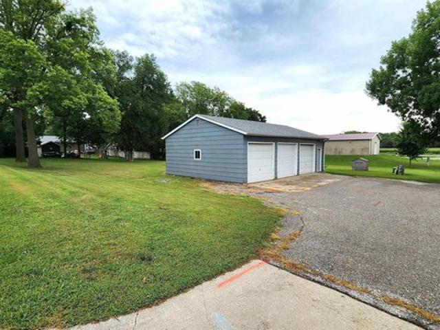 525 E 1st St Lot Only, Hickman, NE 68372