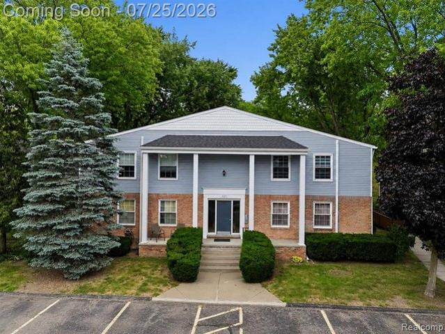 525 E University Dr Apt 1002, Rochester Hills, MI 48307