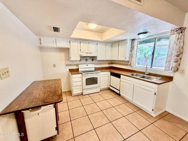 525 E JUDI Drive