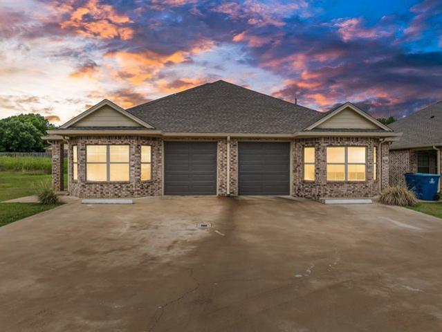 525 E Spring Valley Rd Apt 1001, Hewitt, TX 76643