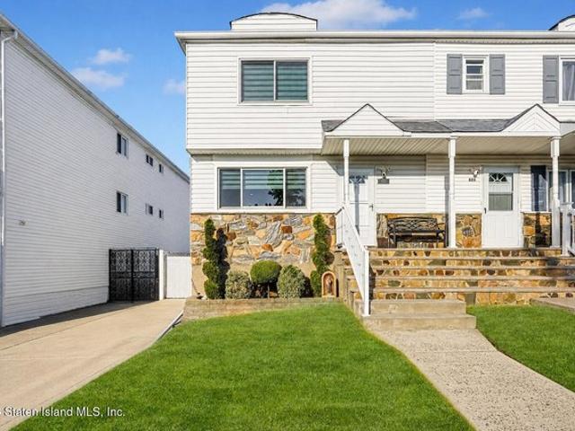 525 Eltingville Blvd, Staten Island, NY 10312