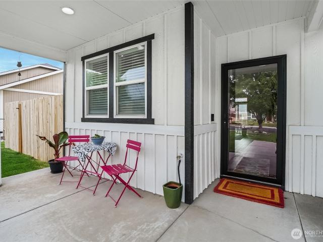 525 Kentucky Drive