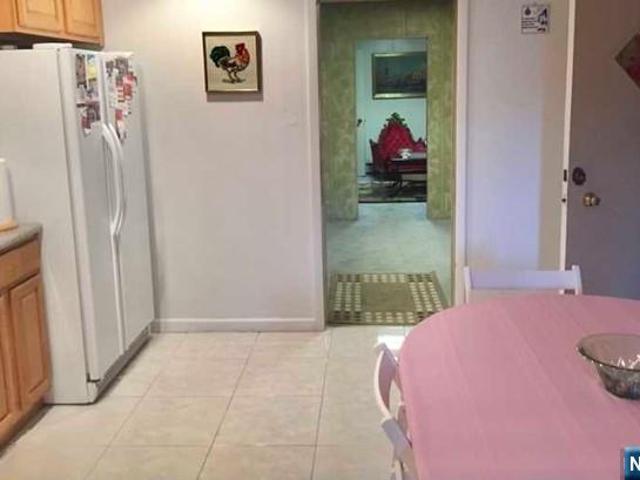 525 Harrison Avenue # 2F