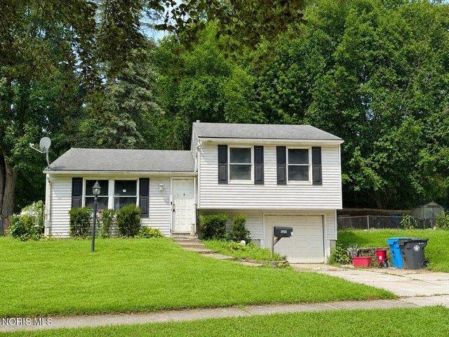 525 Heathshire Dr, Toledo, OH 43607