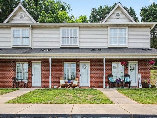 525 Highland Park Dr Ste D, Eden, NC 27288
