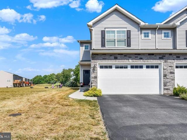 525 Joseph Ct, Mechanicsburg, PA 17055