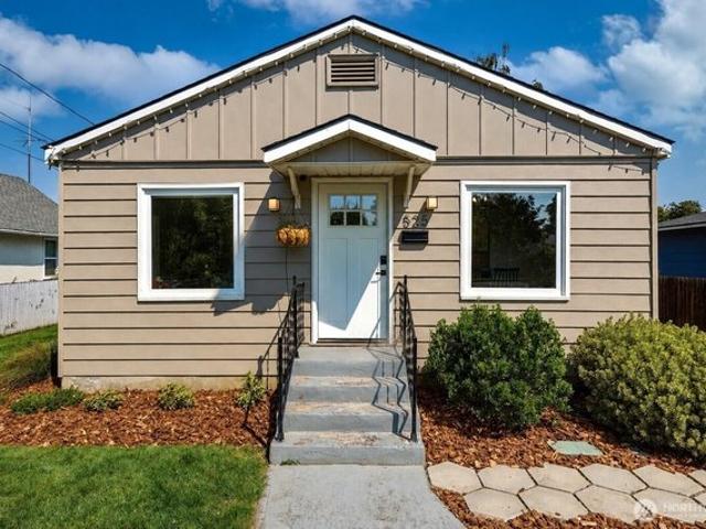 525 Liberty St, Walla, WA 99362
