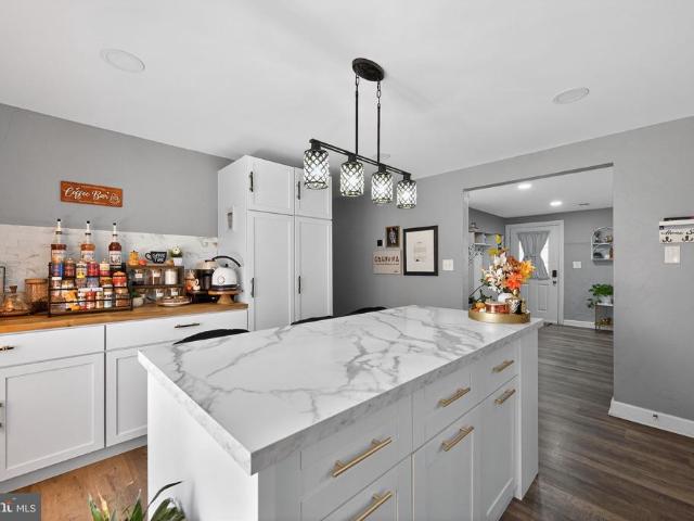 525 Mountain Road