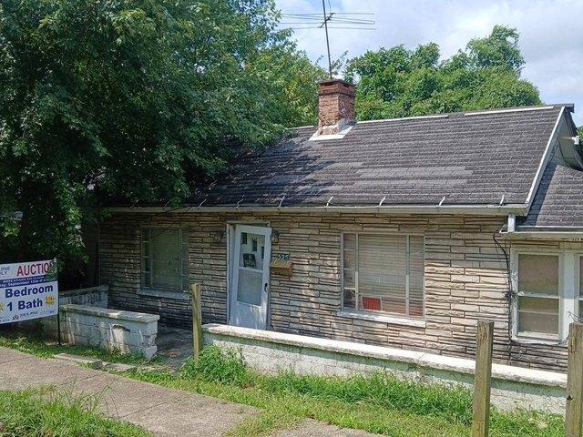 525 N High St, Huntington, WV 25702