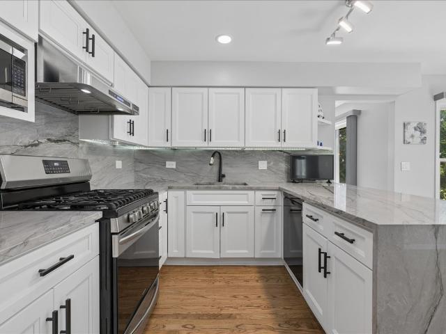 525 Newtown Drive