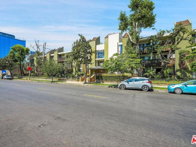 525 S Ardmore Avenue 335