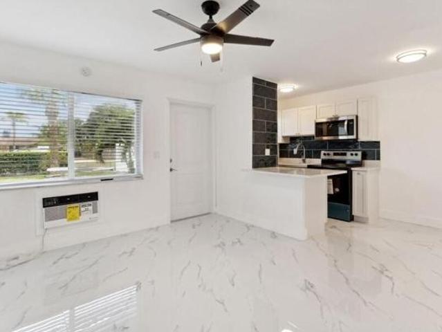 525 S Broadway Street Unit #E, Lantana, FL 33462